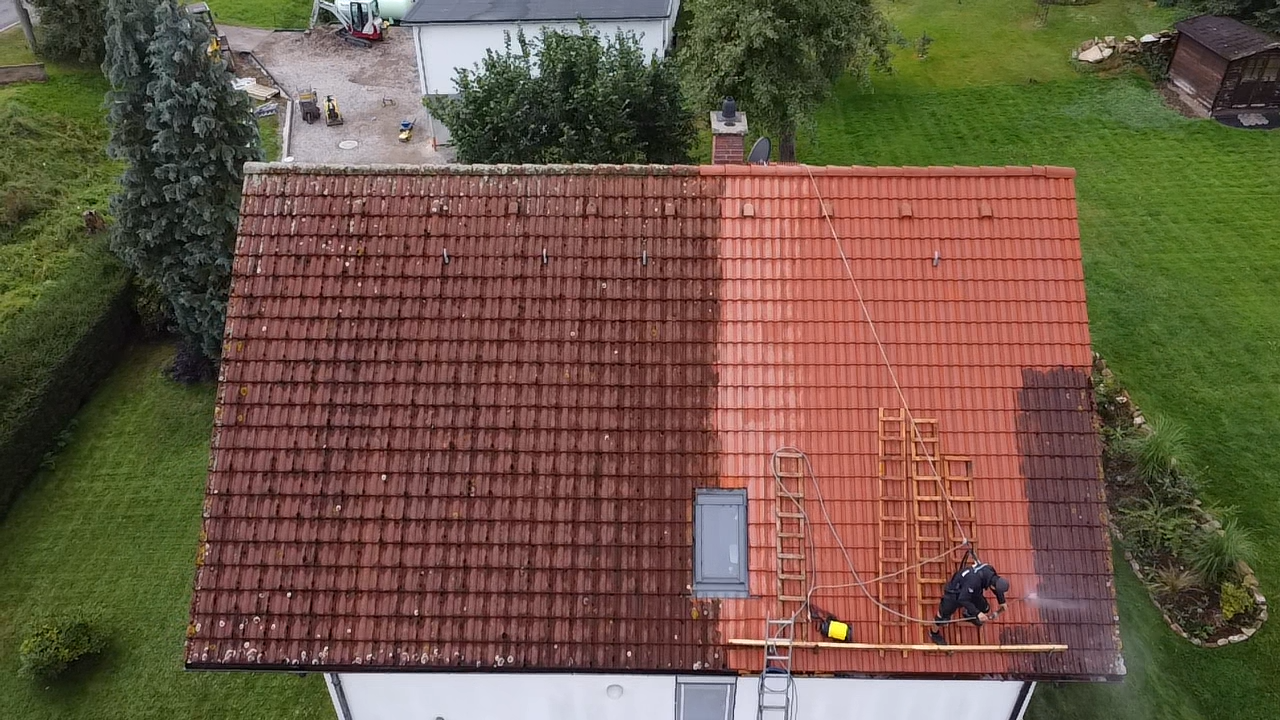 Dachreinigung Sachsen | Professionelle Dachreinigung aus Klipphausen